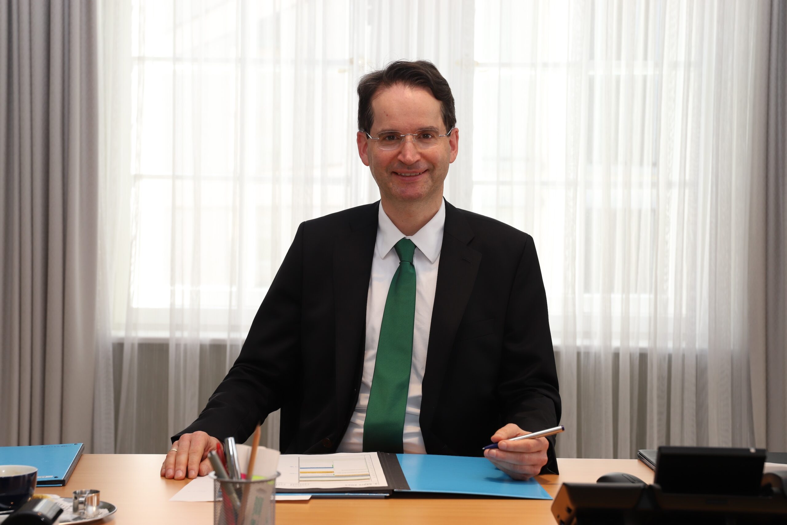 OB Dr. Kern jetzt Mitglied in den Finanzausschüssen kommunaler Spitzenverbände - IN-direkt - die ...